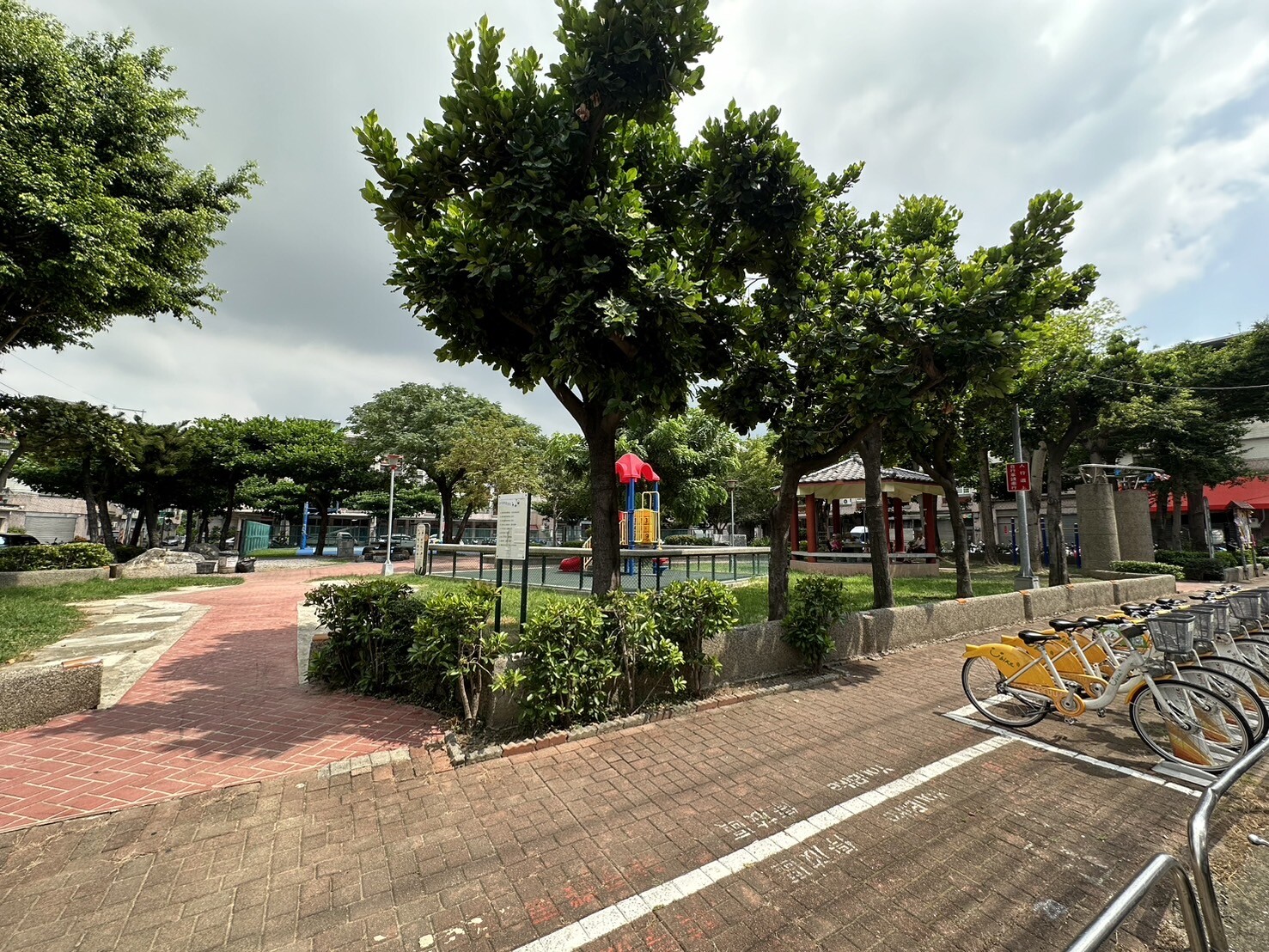 獨家,長億公園,低總價,大三房 台中市太平區台中小鎮新世界買房子 樂屋網