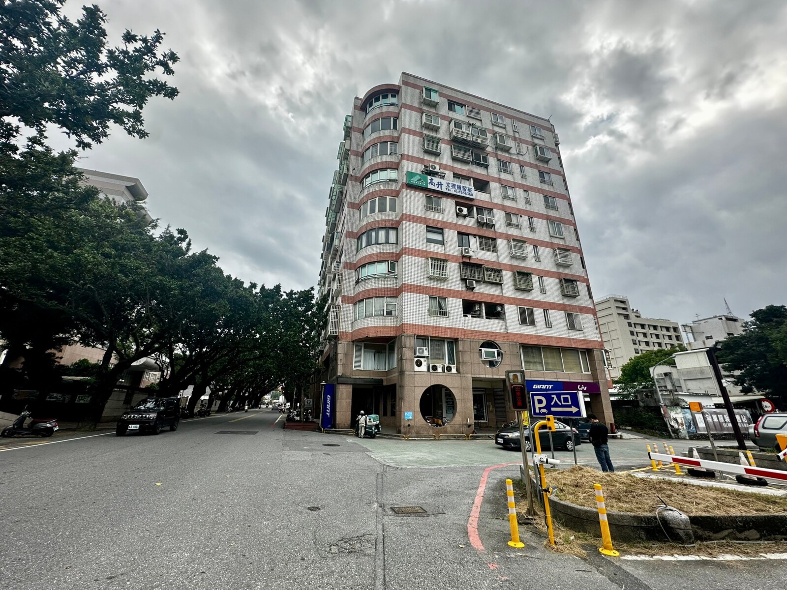 花蓮縣花蓮市明禮路電梯大廈花蓮正市區邊間三面採光三房華廈 明禮路 好停車 房屋出售 樂屋網