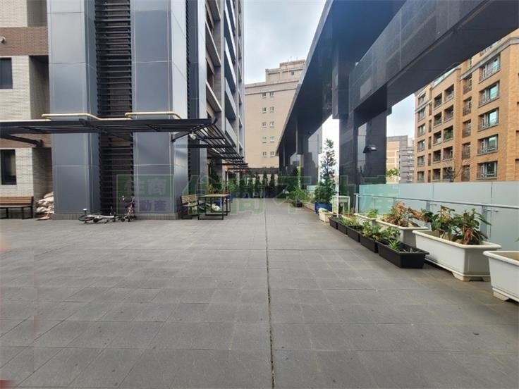 大和玉新北市蘆洲區光榮路電梯大廈d78大和玉制震帝王露台四 房屋出售 樂屋網
