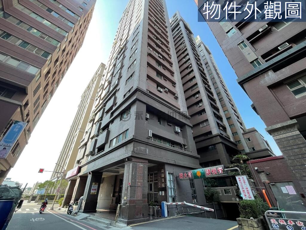 荷蘭首府台南市安平區育平五街電梯大廈翊航精選 荷蘭首府高樓層稀有免千萬三房平車 房屋出售 樂屋網