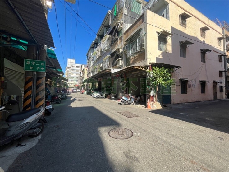 高雄市鳳山區海洋二路透天厝海洋商圈翻新車庫透天 房屋出售 樂屋網