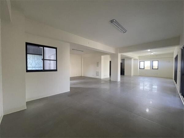高雄市橋頭區橋新七路透天厝辦公廳舍或營業場所234樓透店前段租賃 房屋出租 樂屋網