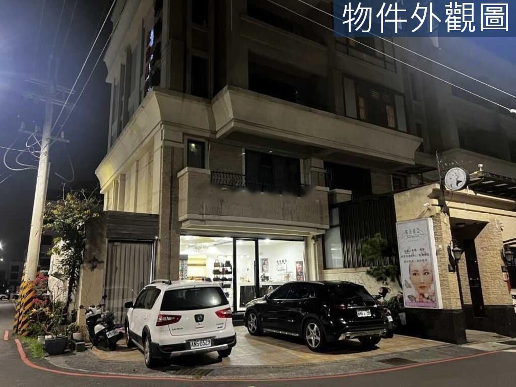 Rk1岡山捷運站三角窗店面雙車電梯豪墅 高雄市岡山區買房子、房屋出售 樂屋網