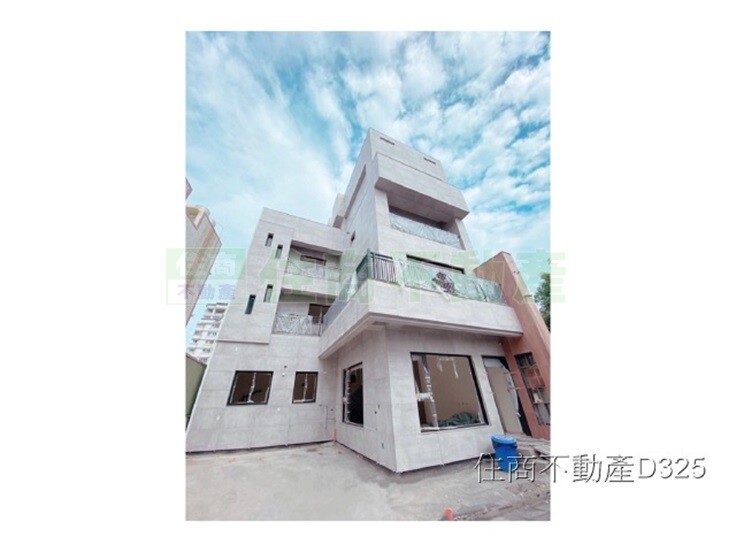 台南市永康區大灣三街透天厝全新10米寬雙車庫電梯豪宅 房屋出售 樂屋網