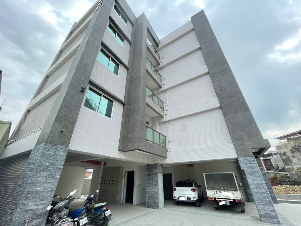 高雄市岡山區公園西路三段華廈岡山全新精品新加坡電梯華廈a1房1廳1衛1陽台 房屋出售 樂屋網