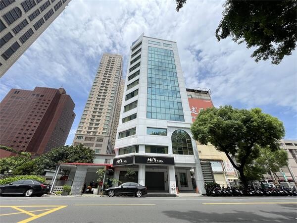 高雄市前金區市中一路店面愛河黃金地段金融商圈熱門樓店出租 房屋出租 樂屋網
