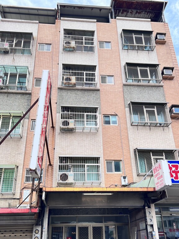 新竹市香山區明德路透天厝中華大學近正門口黃金店面~免收服務費 房屋出租 樂屋網