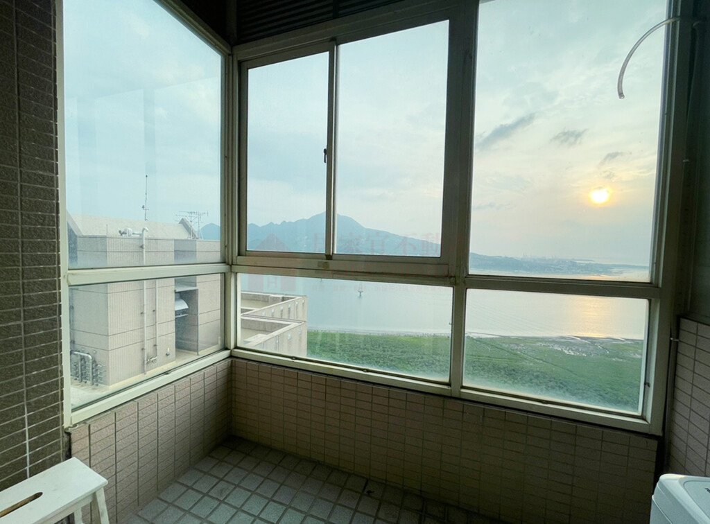 新北市淡水區中正東路二段專租。紅樹林捷運正對面。高樓正排景觀兩房出租 樂屋網