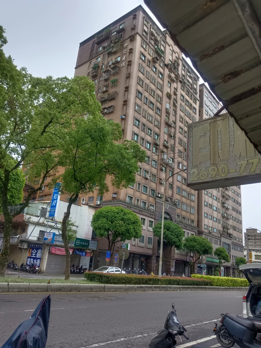 新北市汐止區新台五路二段透天厝臨新台五路2段大路邊店面 房屋出租 樂屋網
