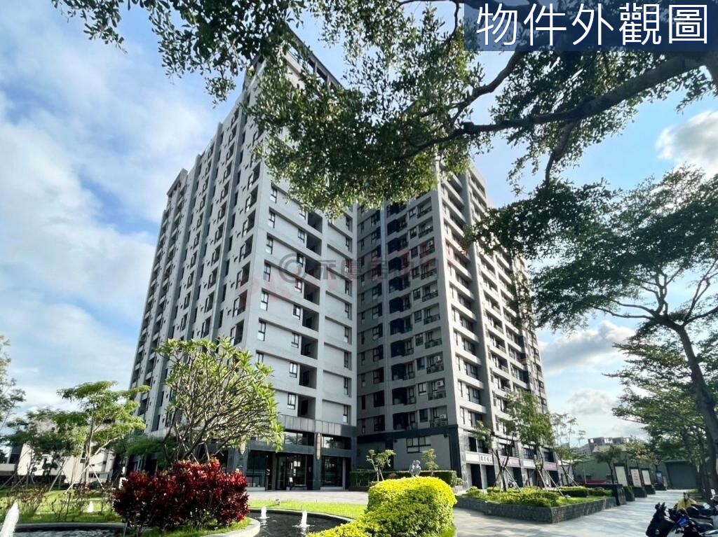 龍騰上河城高雄市鳳山區北昌五街電梯大廈新文山｜華鳳特區三房平移車位可停休旅車 房屋出售 樂屋網