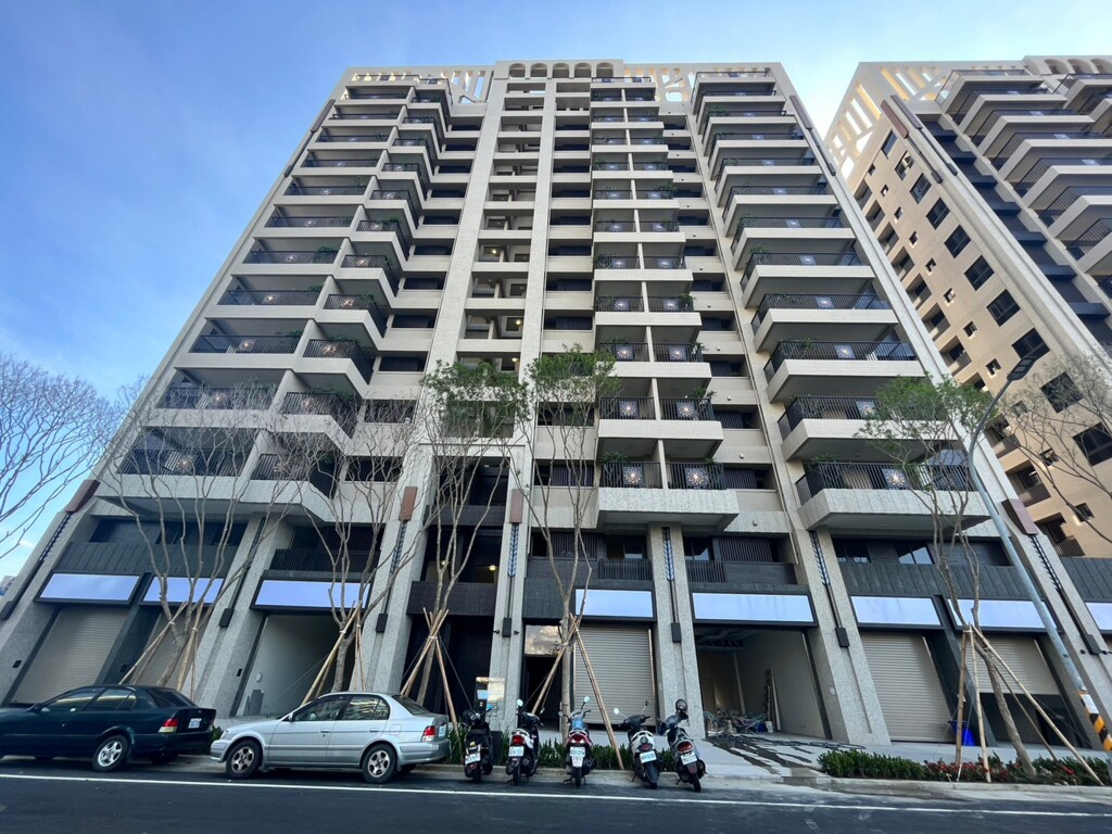 鋭揚天鵝堡高雄市楠梓區惠正街電梯大廈⭐最佛系⭐楠梓銳揚天鵝堡金店面s27 房屋出售 樂屋網