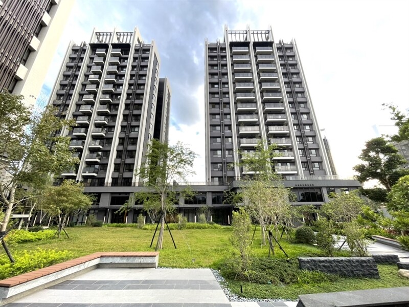 國泰mega台中市北屯區南興一路電梯大廈單元十二國泰mega 帝王戶14f 房屋出售 樂屋網