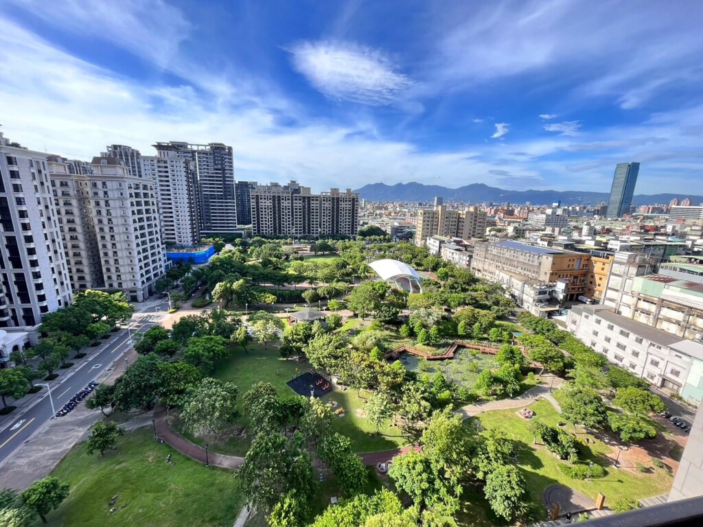 冠德泰景新北市新莊區幸福東路電梯大廈愛德精選：幸福捷運面公園泰景4房車 房屋出租 樂屋網