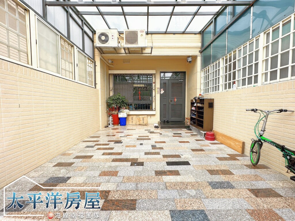 品荃荷園no9台中市梧棲區文心街別墅 沒看過這麼大的｜37地坪｜91建坪 房屋出售 樂屋網