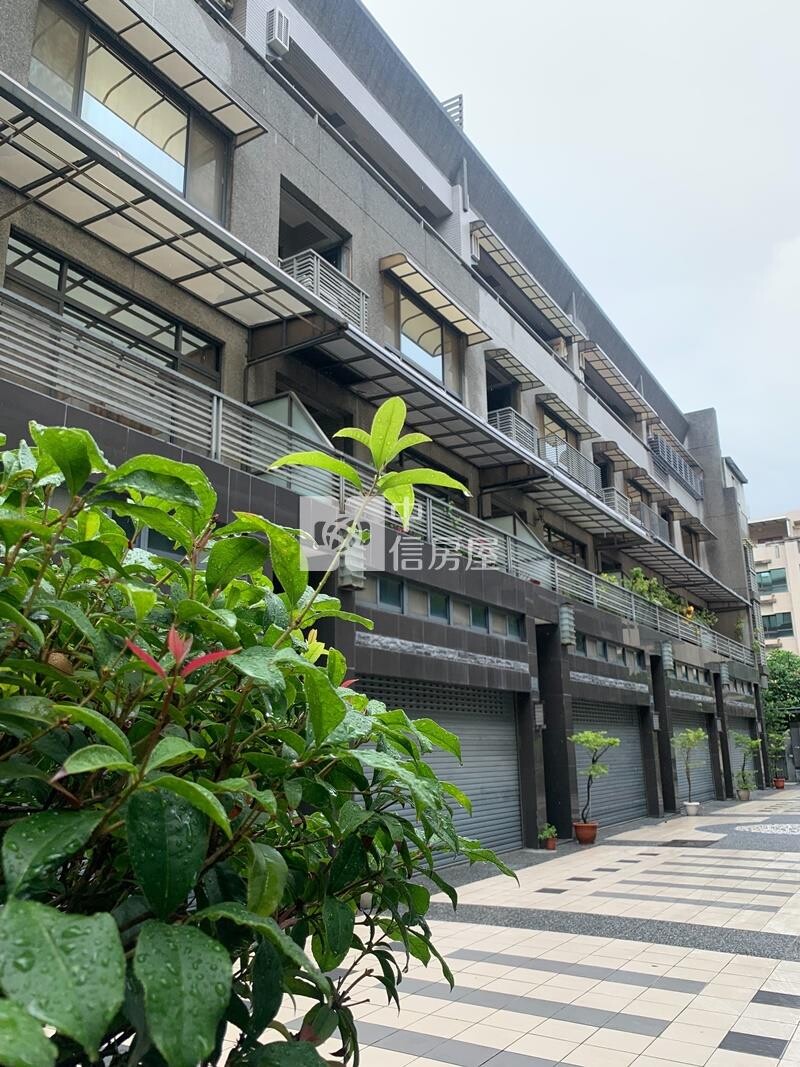 高雄市鼓山區華榮路別墅高雄近美術館邊間雙車豪宅 房屋出售 樂屋網