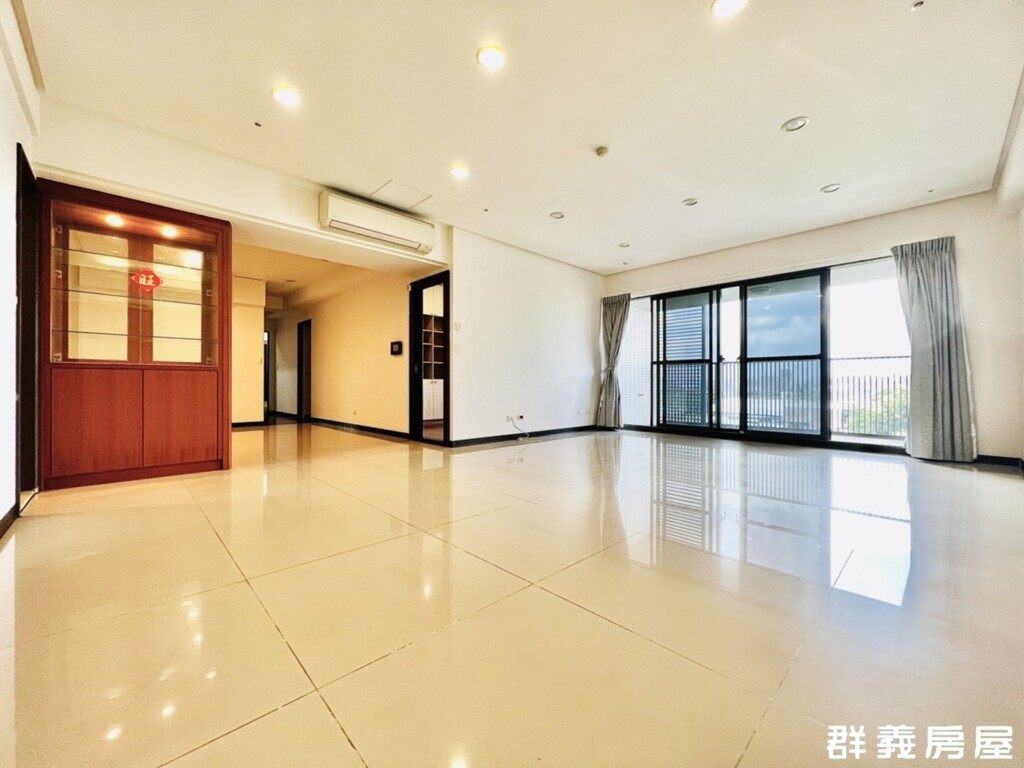 太子文化台中市北屯區梅川東路五段電梯大廈葉瑋哥★11期核心永久棟距★4房平車 房屋出售 樂屋網