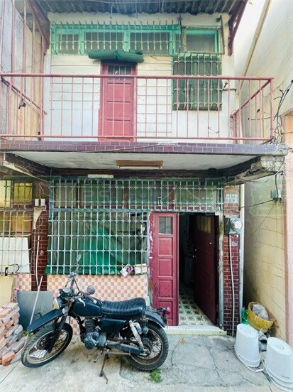 高雄市鼓山區河邊街透天厝綠園道旁低總價文青透天 房屋出售 樂屋網
