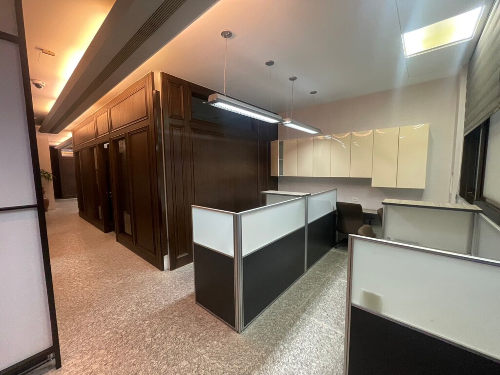 高雄市鳳山區文濱路透天厝 租文山特區一樓金店面 房屋出租 樂屋網