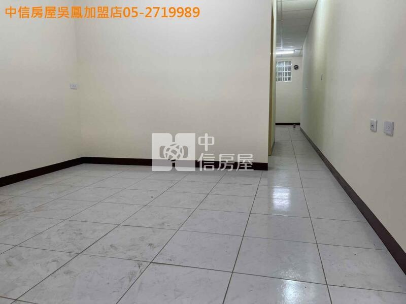 嘉義市林森東路透天厝林森國小漂亮俗透天 房屋出售 樂屋網