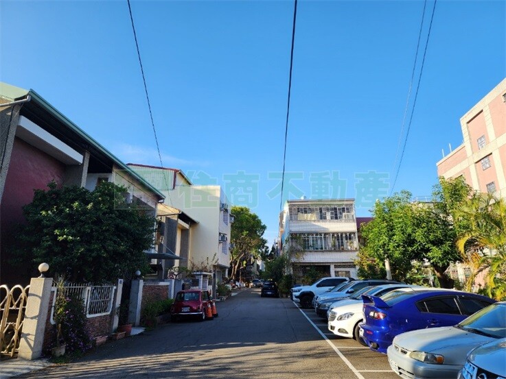 黎明新村面寬65米別墅 台中市南屯區黎明新村買房子、房屋出售 樂屋網