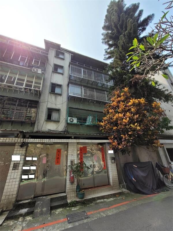 台北市大安區金山南路二段公寓金華國中車庫一樓 房屋出售 樂屋網