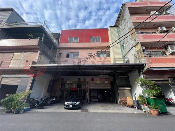 廠房泰山買房賣屋双拼百坪大門面廠辦桃園市龜山區龍校街 樂屋網 廠房買賣