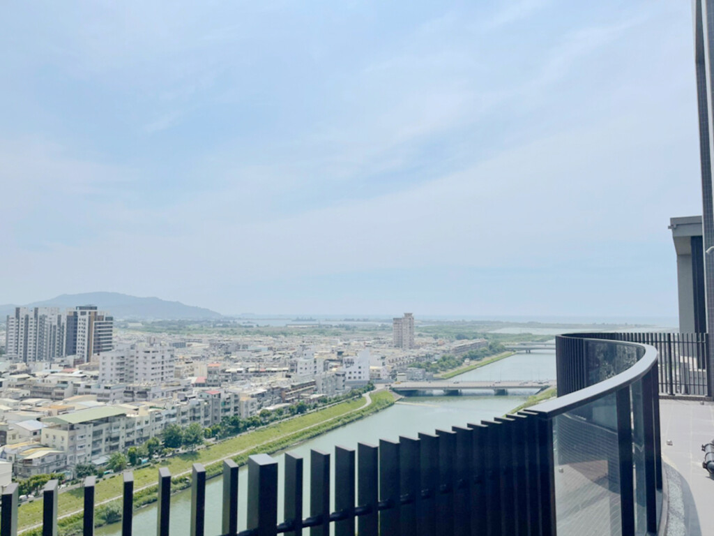 觀雲no3高雄市楠梓區大學十七街電梯大廈觀雲no3河岸第一排全新未住2房 房屋出售 樂屋網