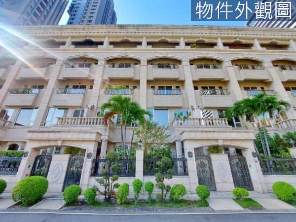 高雄市前鎮區修成南街別墅╭★長期專約~稀有釋出~亞灣區 百立帝堡美透天車墅 房屋出售 樂屋網