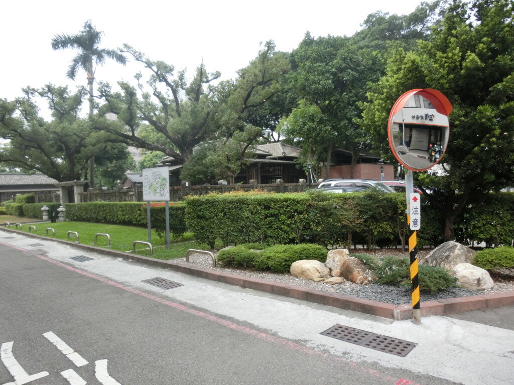 台南市東區府東街電梯大廈東區近耘非凡百坪黃金店住餐廳咖啡景點地段 房屋出售 樂屋網