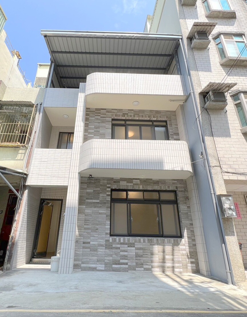 新竹市香山區芝柏五街,透天厝,專任 芝柏五街 全新整理美透天 | 房屋出售 | 樂屋網