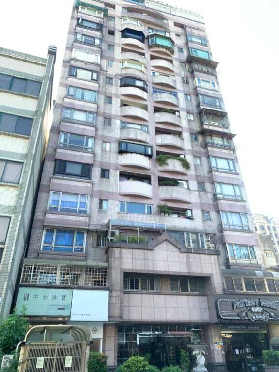 尊爵大廈台北市大安區復興南路一段電梯大廈kelly汐止賞屋 復興南路sogo尊爵大廈 房屋出售 樂屋網