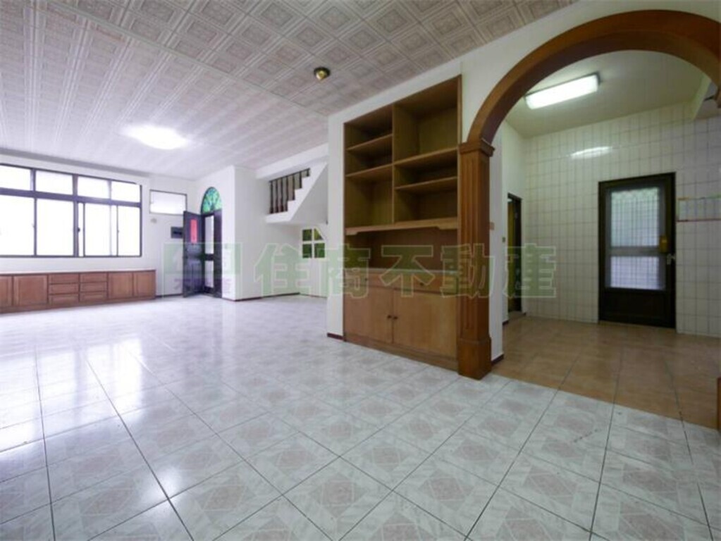 台南市安南區國安街透天厝九份子芳鄰大面寬透天 房屋出售 樂屋網