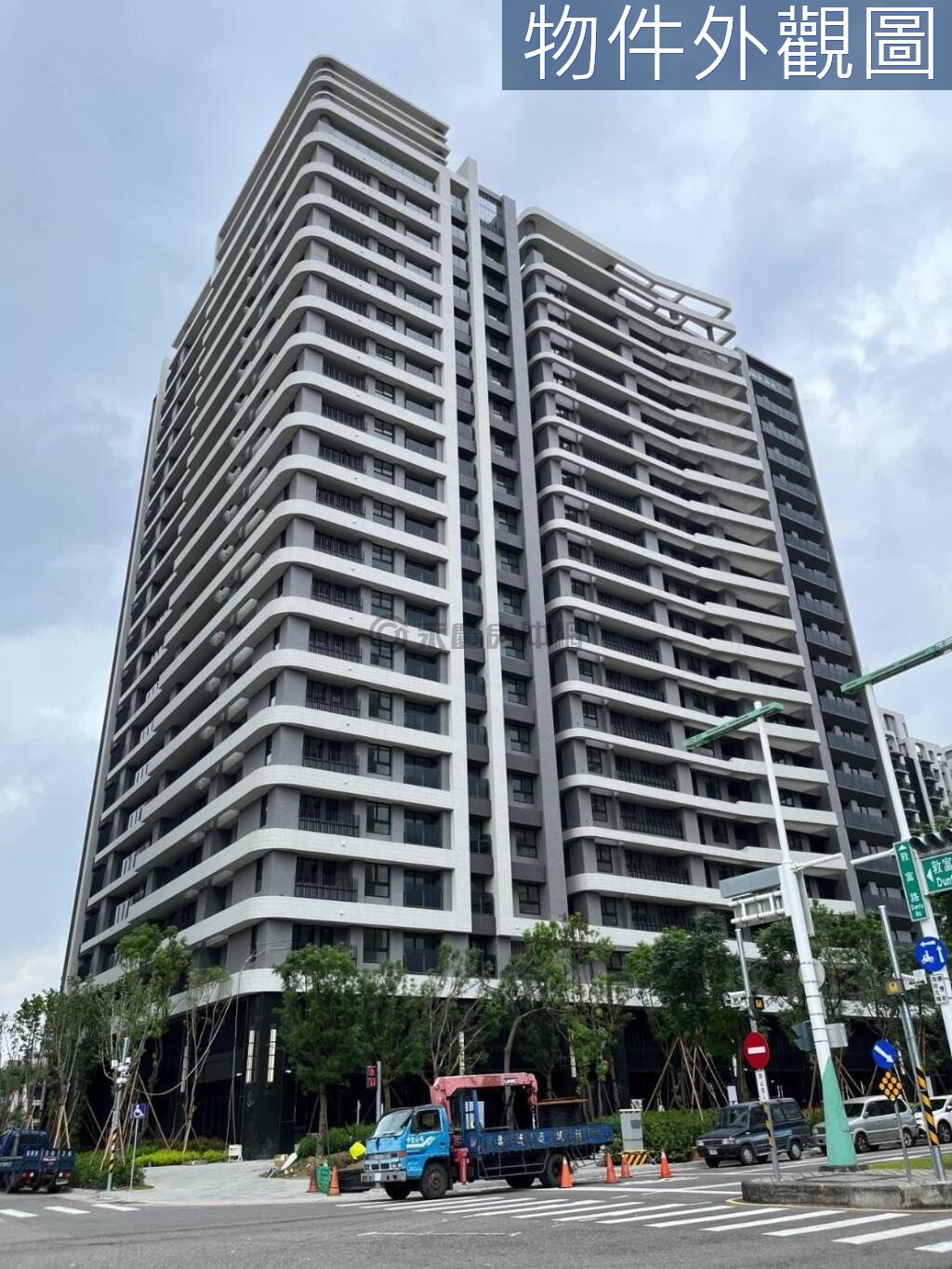 富宇峰景台中市北屯區敦富路電梯大廈富宇峰景即將交屋｜大兩房平車無限視野 房屋出售 樂屋網