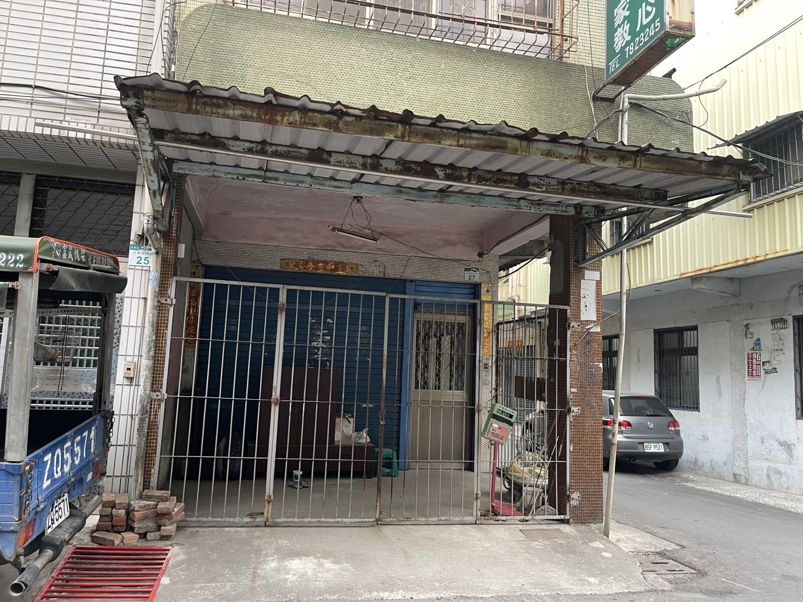 大寮國小騎樓透天門口停車需整理 高雄市大寮區買房子、房屋出售 樂屋網