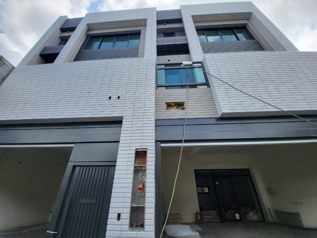 台中市南屯區中台路別墅南屯全新雙車別墅~1字頭我最便宜 房屋出售 樂屋網