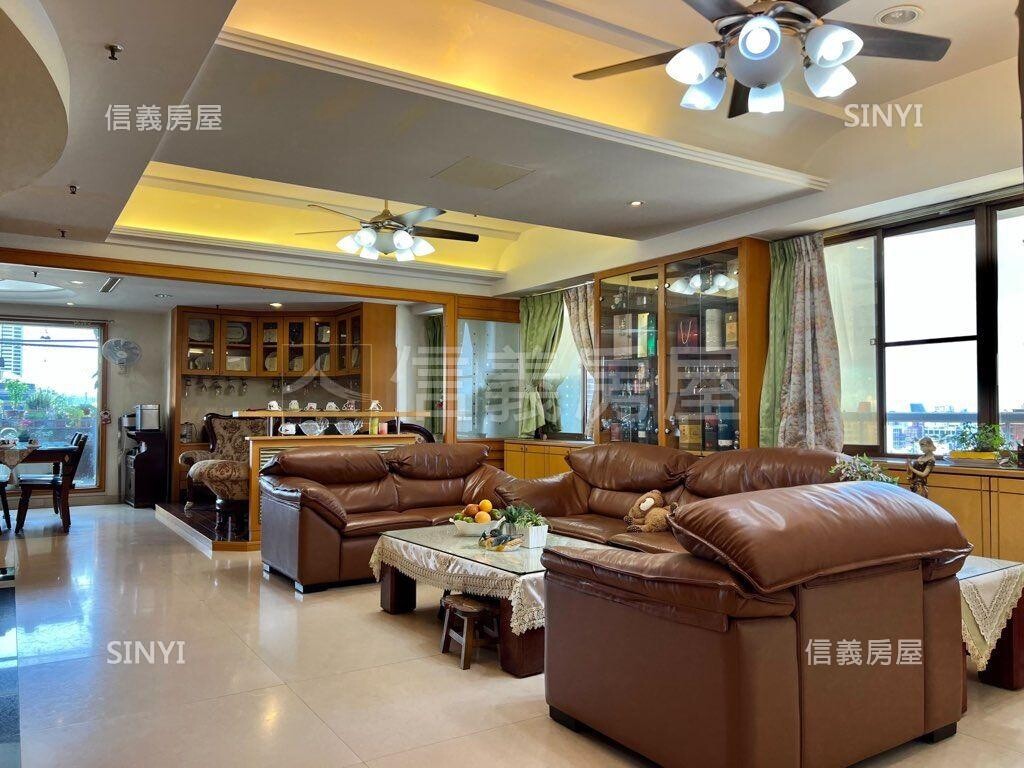 京城代表座 京城雅典高雄市新興區五福二路電梯大廈京城雅典大氣五房附車位 房屋出售 樂屋網
